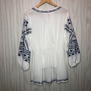 V Cristina | Tops | V Christina Embroidered Boho Peasant Size M | Poshmark